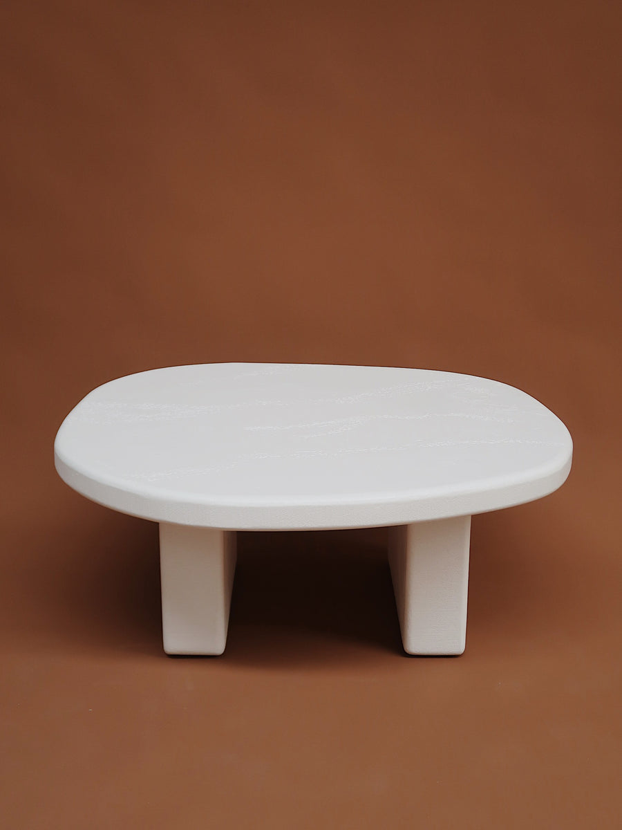 Sola Coffee Table in Crisp White – Chaii. Living